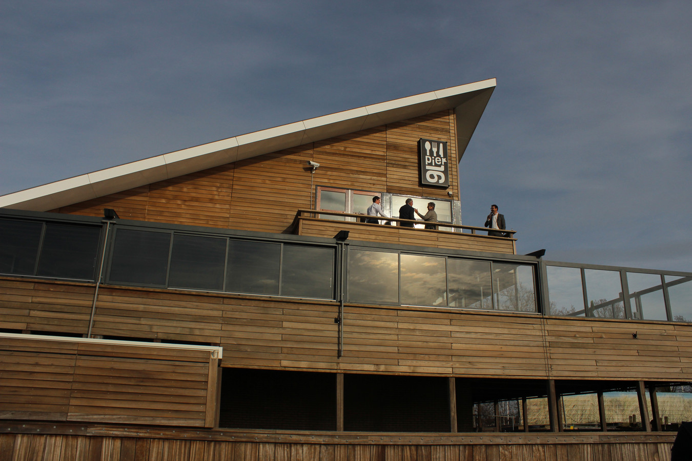 Pier 16 op Schokkerhaven | Foto | destentor.nl