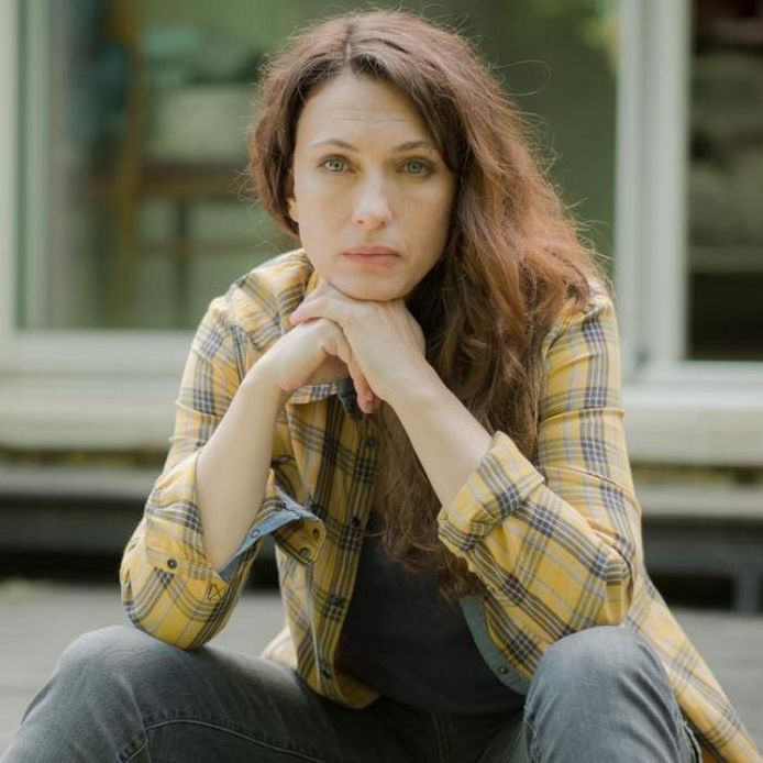 Voici la célèbre comédienne française qui remplacera Natacha Lindinger ...