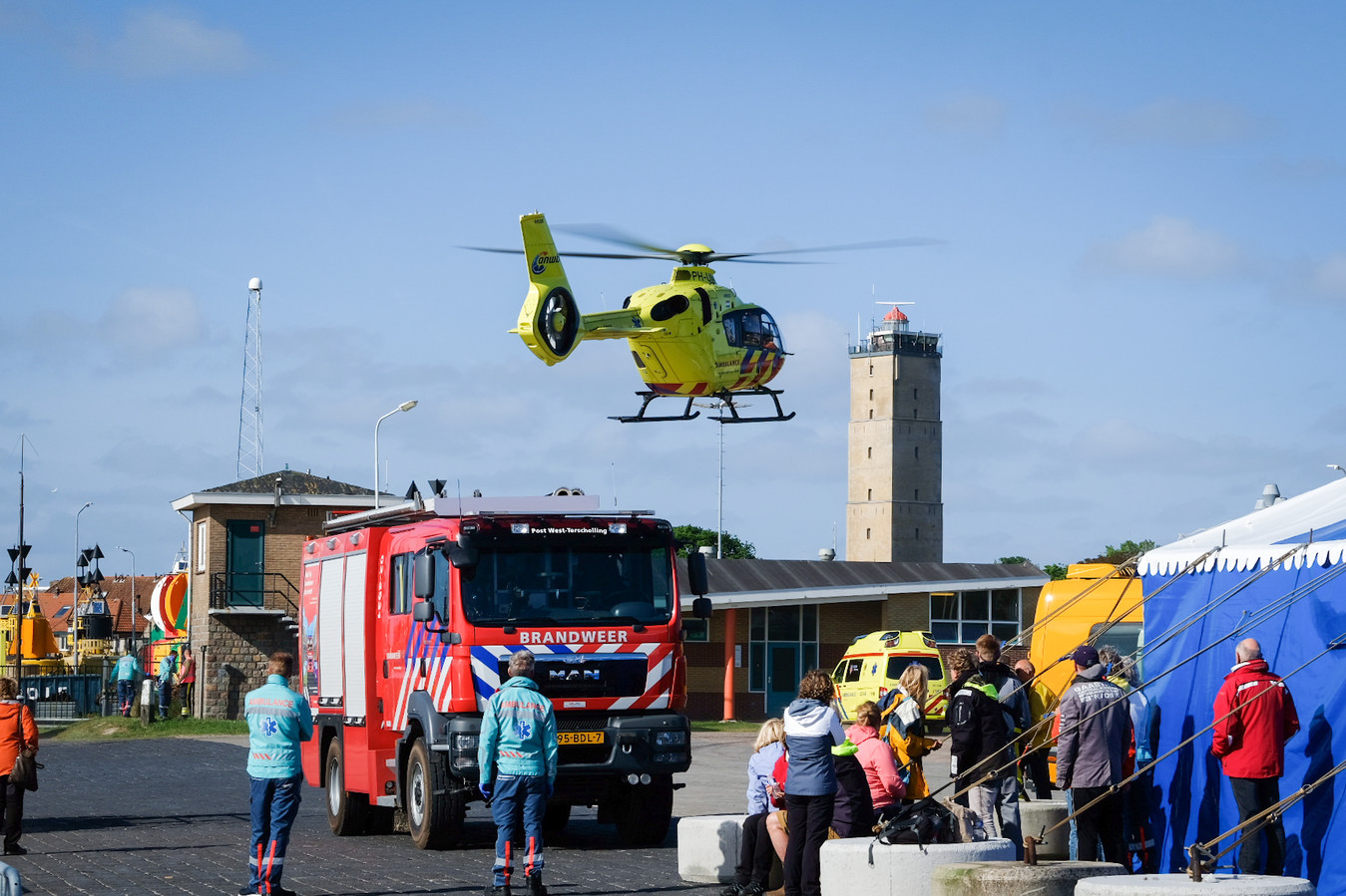 Dode en zwaargewonde bij ongeval op zeilschip bij Terschelling | Foto ... Dode en zwaargewonde bij ongeval op zeilschip bij Terschelling | Foto ...