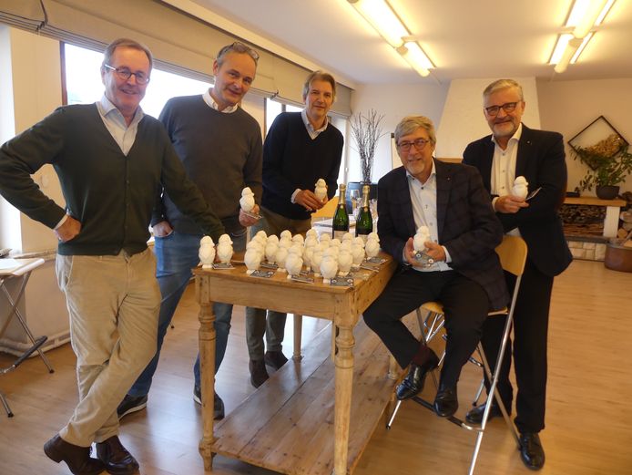 Schaatsbaan, winterpetanque en milieuvriendelijke kerstmannetjes op ...