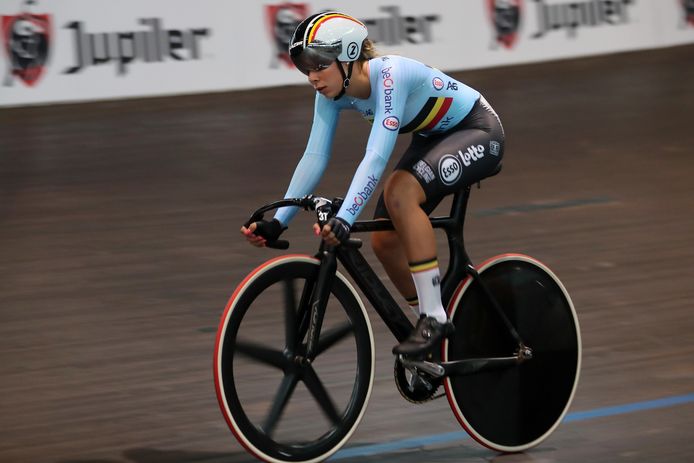 Shari Bossuyt verovert op EK zilver in puntenkoers: “Lang gejaagd op ...