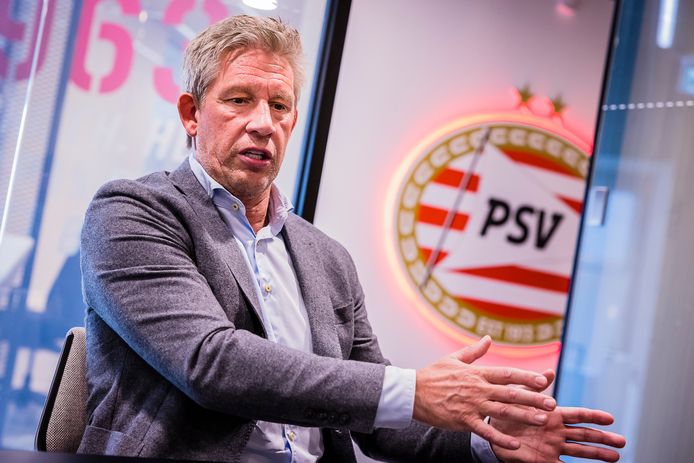 PSV zoekt ‘extern’ naar opvolger technisch directeur John de Jong ...