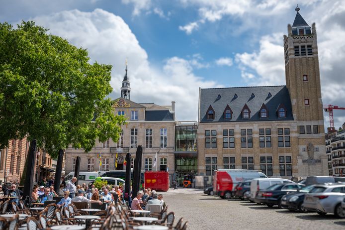 3 redenen waarom je het vernieuwde stadhuis van Roeselare moet komen ...