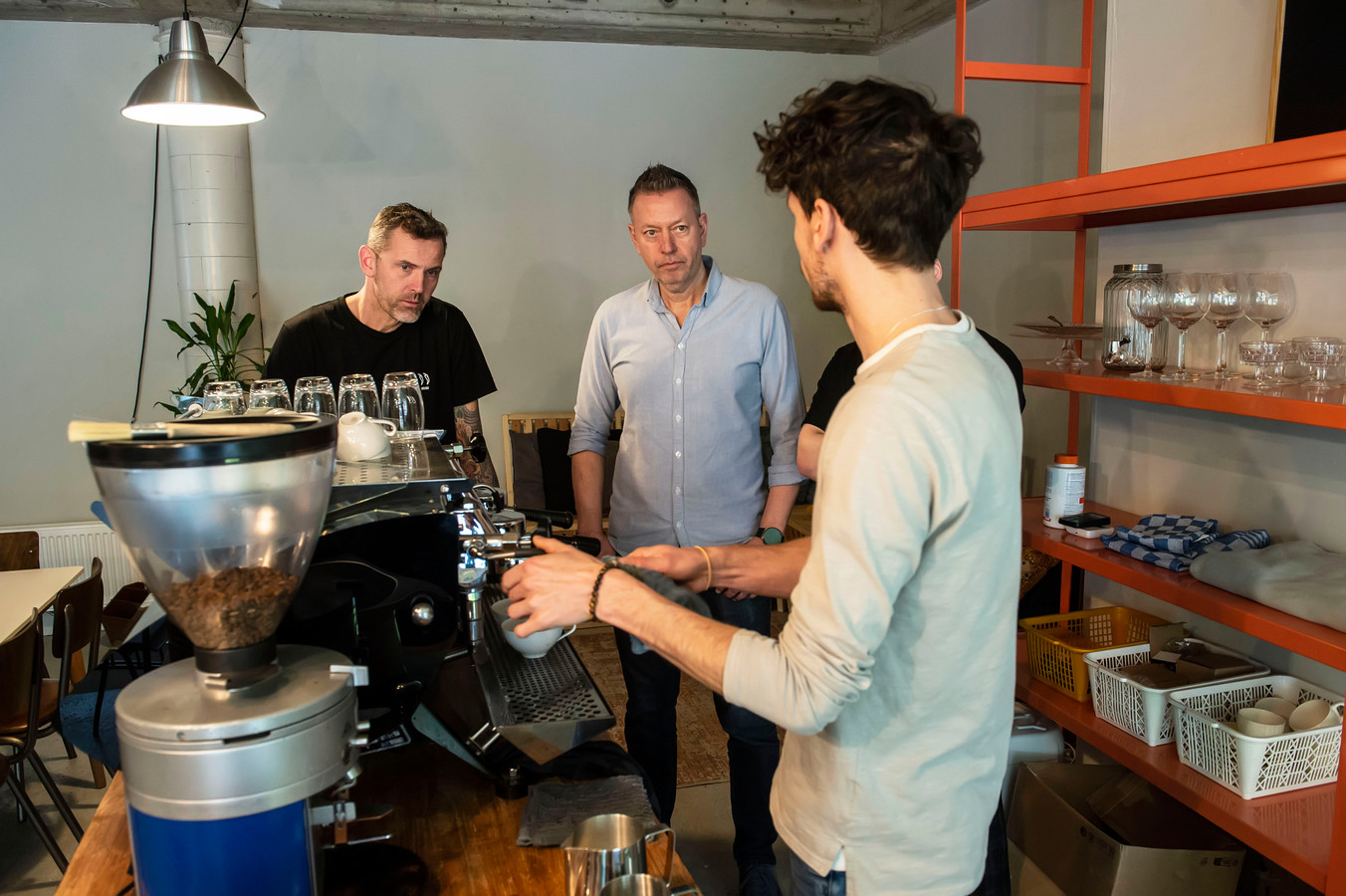 Bij horecazaak Bühne Breda kan talent zijn gang gaan, terwijl de ...