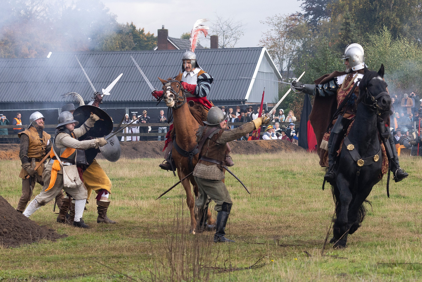 Record! Nooit eerder kwamen zoveel mensen naar de Slag om Grolle | Foto ...