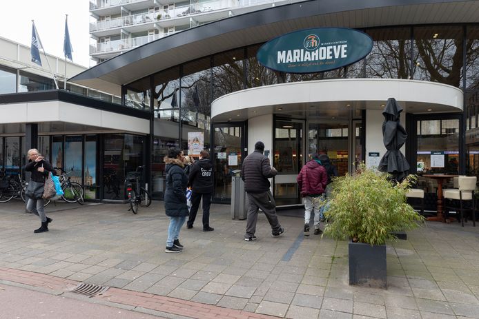Veel incidenten, armoede en vergrijzing: waarom het met Mariahoeve de ...