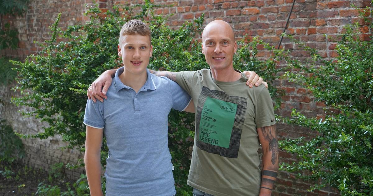 Vader Davy (44) en zoon Dario (15) stappen Dodentocht nadat ze elkaar ...
