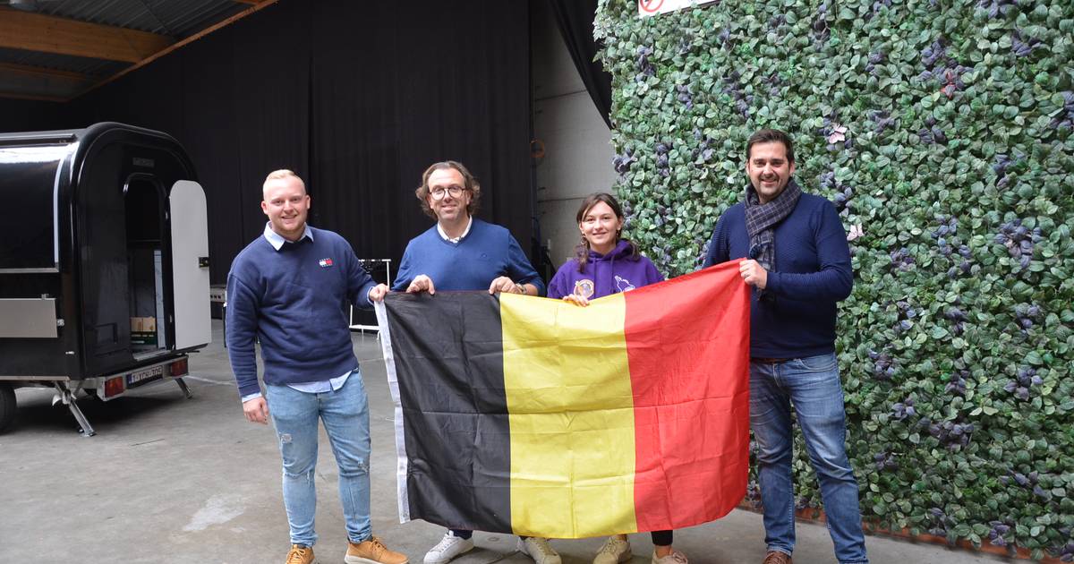 Carnavalisten organiseren indoor WK-dorp in zaal Mauritz: “We willen ...