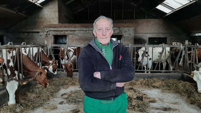 73 jaar, maar Gerrit runt nog altijd in zijn uppie een melkveehouderij ...