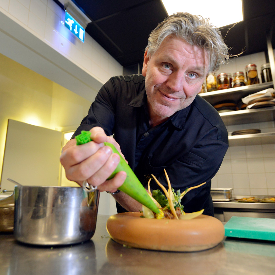 Jonnie Boer zakt drie plekken in top 100 Best Chef Awards (maar blijft ...