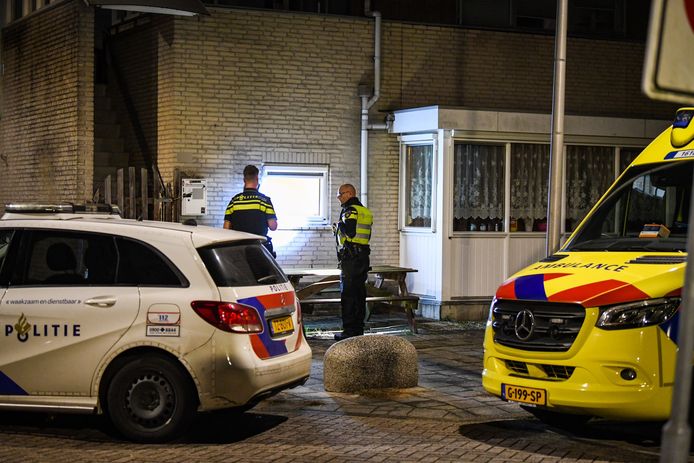 Politie krijgt 20 tips na tv-aandacht voor gewelddadige woningoverval in Alphen | Alphen aan den ...