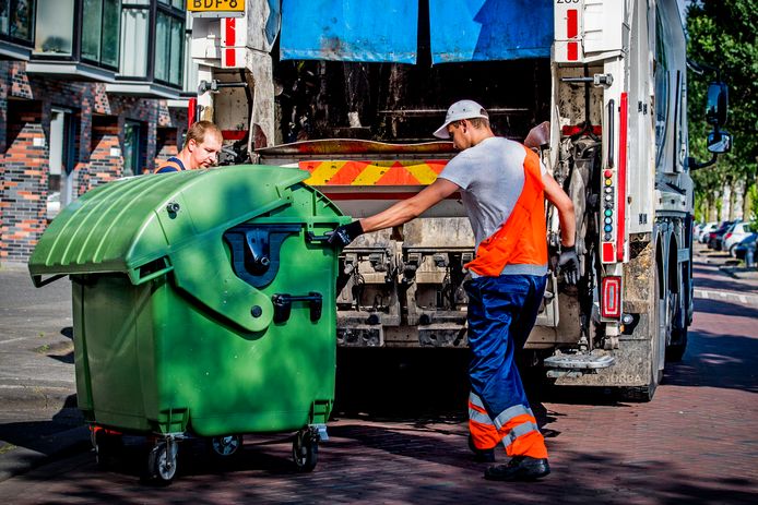 Afvalstoffenheffing voor het eerst in 10 jaar omhoog | Economie | AD.nl