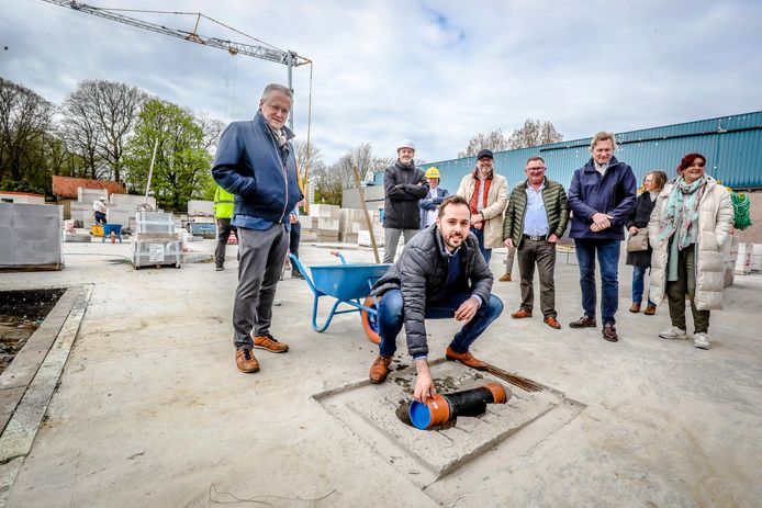 Eerstesteenlegging van vrijetijdscentrum Zomerloos is een feit: “We ...