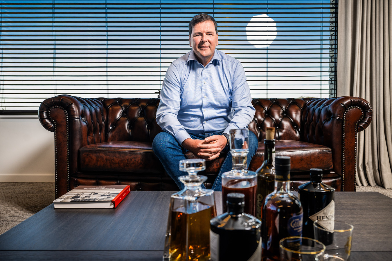 INTERVIEW. Steve Rousseau (51), broer van Conner, na miljoenenverkoop ...