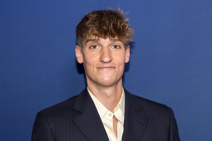 Bram Krikke komt met clubplaat: ‘Maar zingen zou ik het niet per se ...
