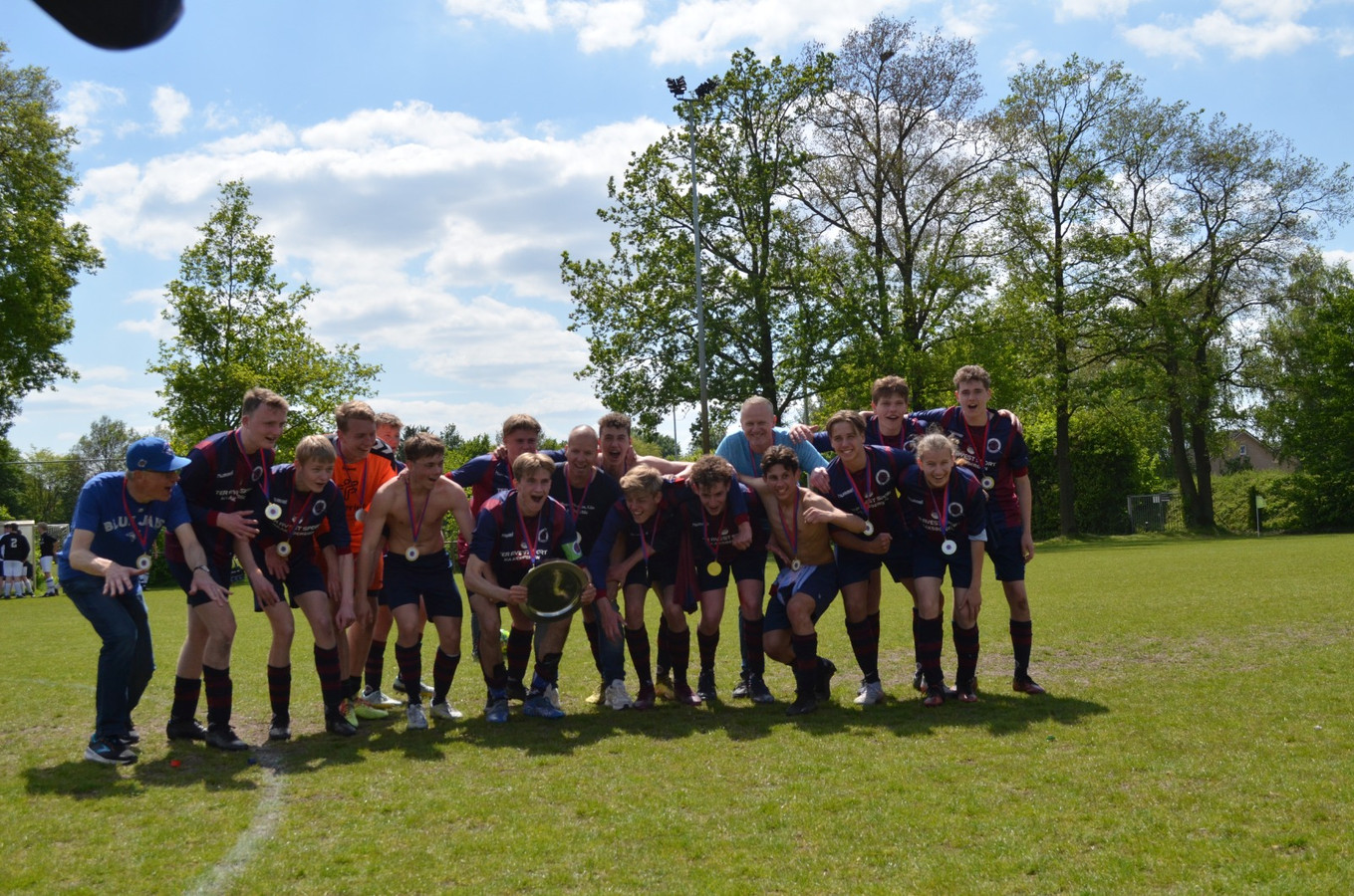 Dit zijn ze: de kampioenen uit deze regio! | Foto | destentor.nl