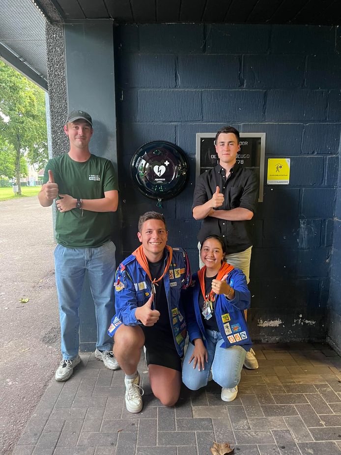 Nieuw AED-toestel aan jeugdlokalen KSA Roy en Chiro Gruitrode ...