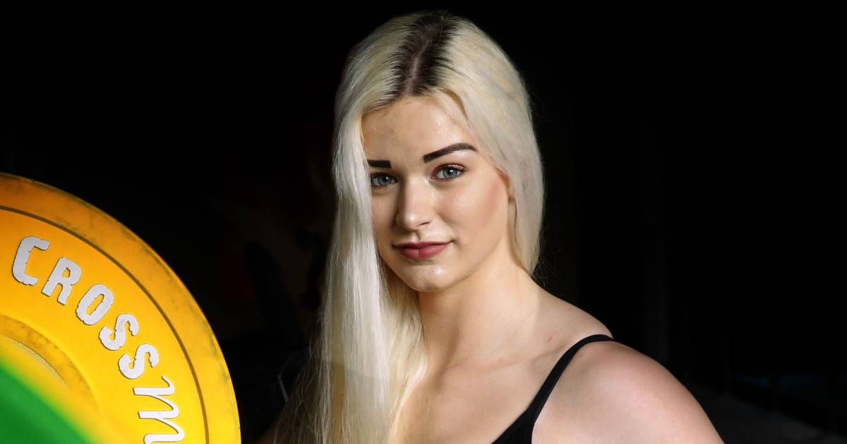Hoogbloklandse Michelle (24) schittert in documentaire: ‘Als mijn ...