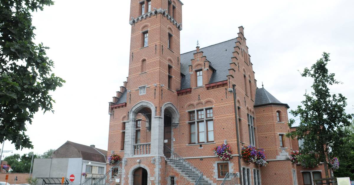 Lievegem krijgt 180.000 euro subsidie voor bouw nieuw gemeentehuis ...