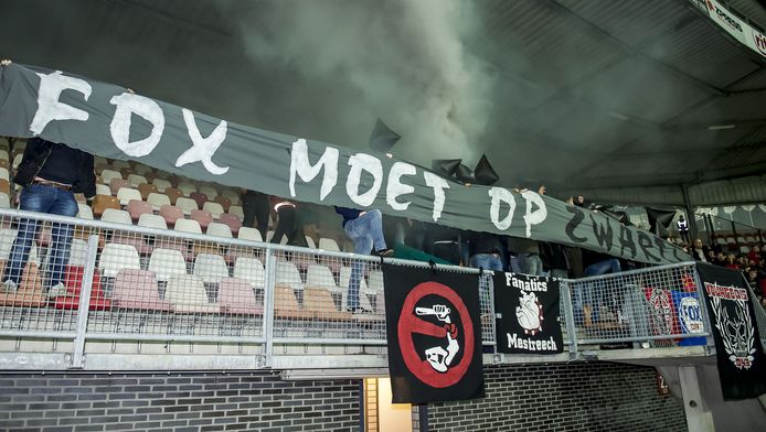 Duel Sparta kort gestaakt vanwege protest MVV-fans | Nederlands voetbal ...