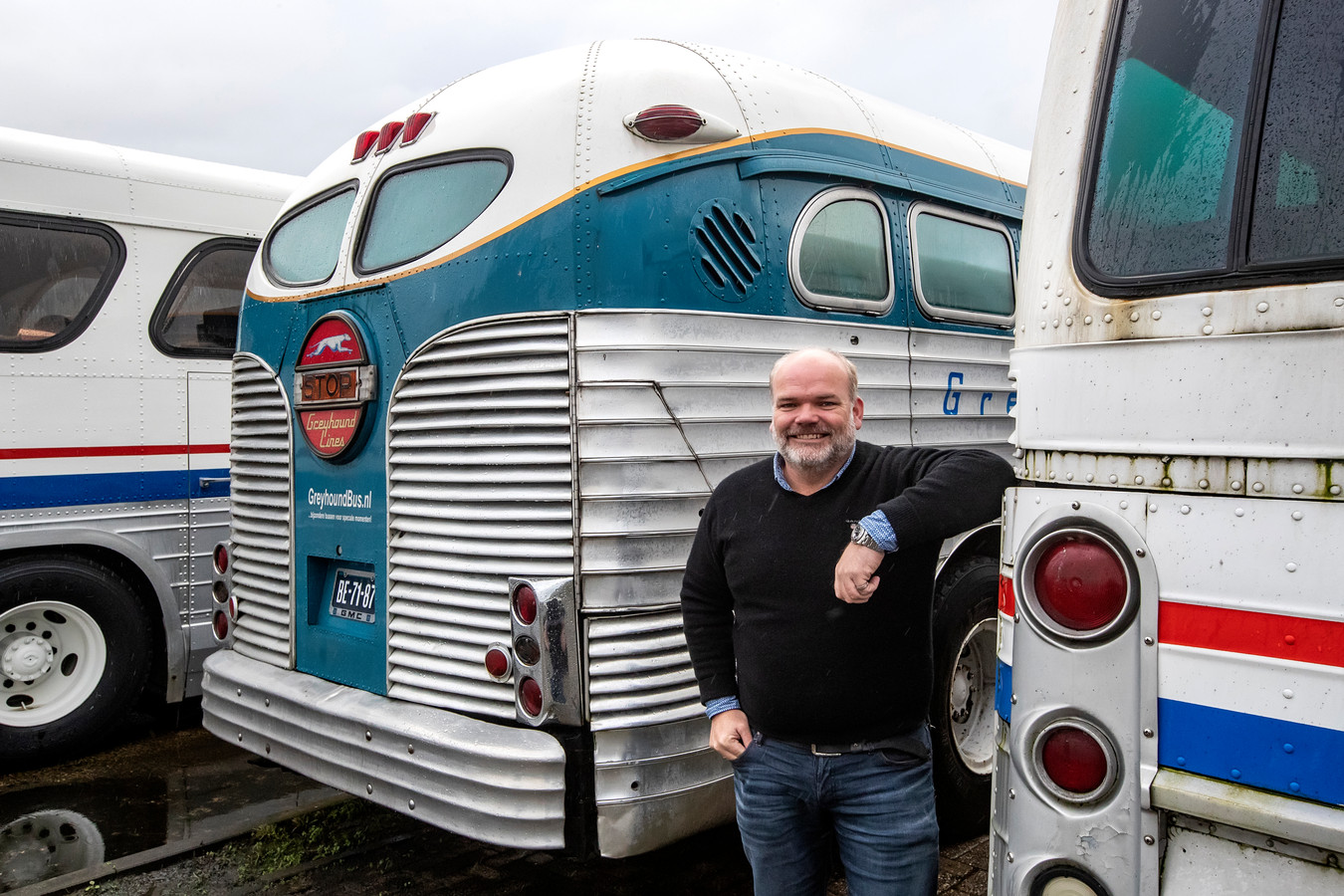 Netflix, Apple en McDonald’s komen naar Heino voor deze speciale bussen ...