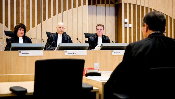 Proces tegen Wilders gaat door na afwijzing wraking rechter ...