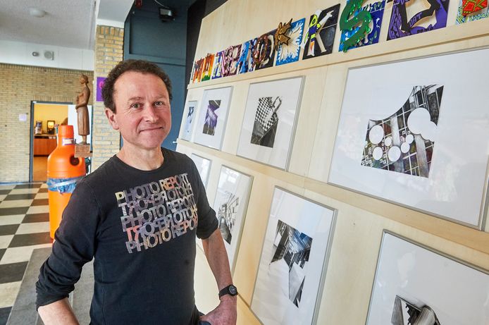 Peter Sansom legt interieur Maaslandcollege vast in tekeningen: ‘Aula spreekt tot verbeelding ...