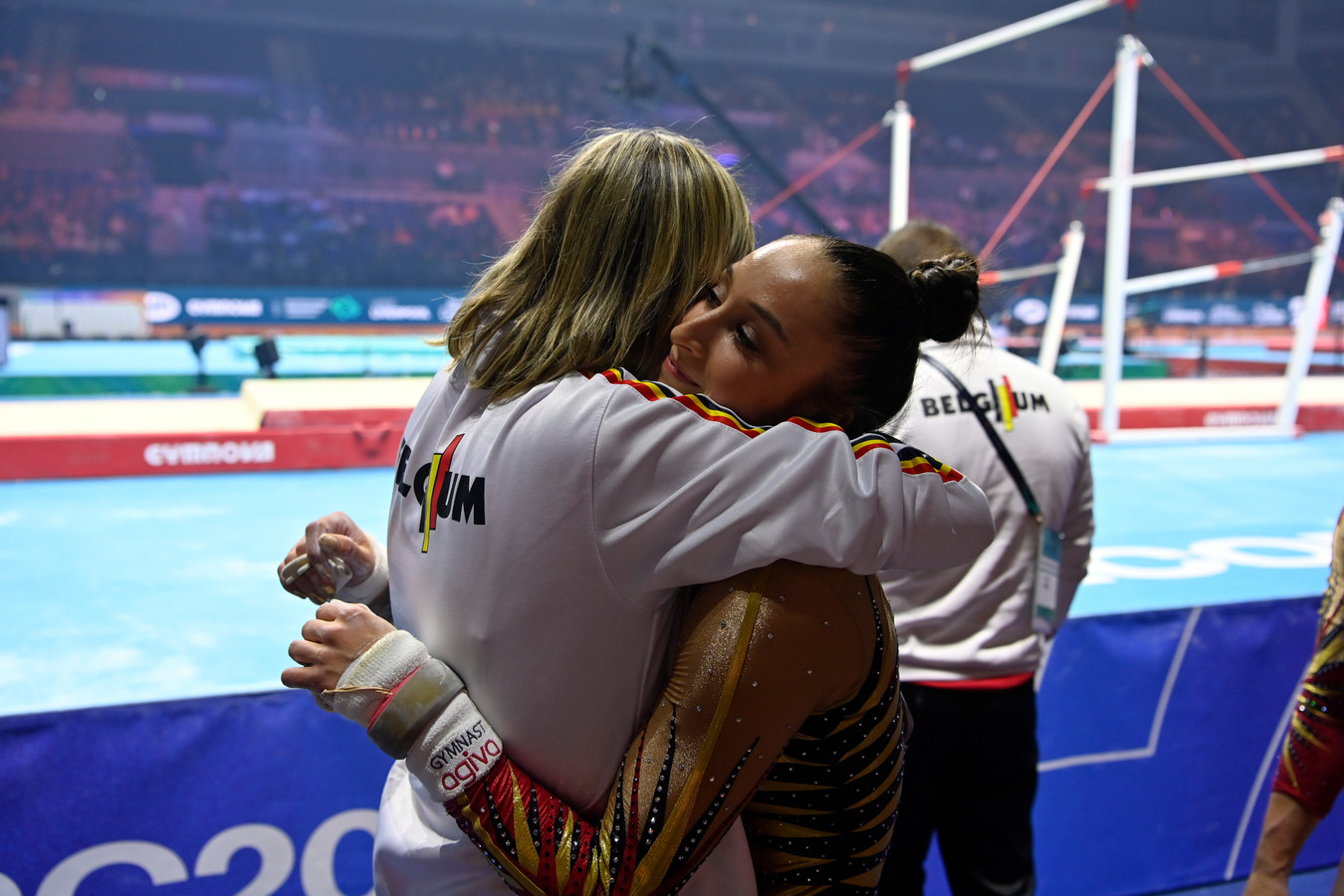 Nina Derwael stelt bij WK-rentree finaleplek op brug haast zeker veilig ...