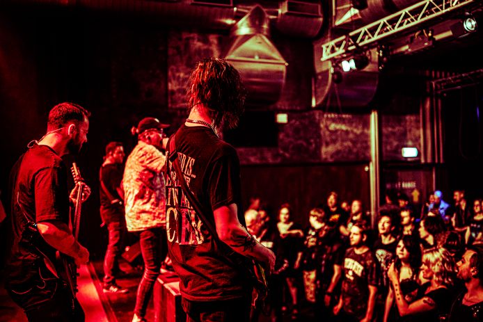 Coverbands in Capels podium CAPSLOC, maar vooral lokaal talent ...