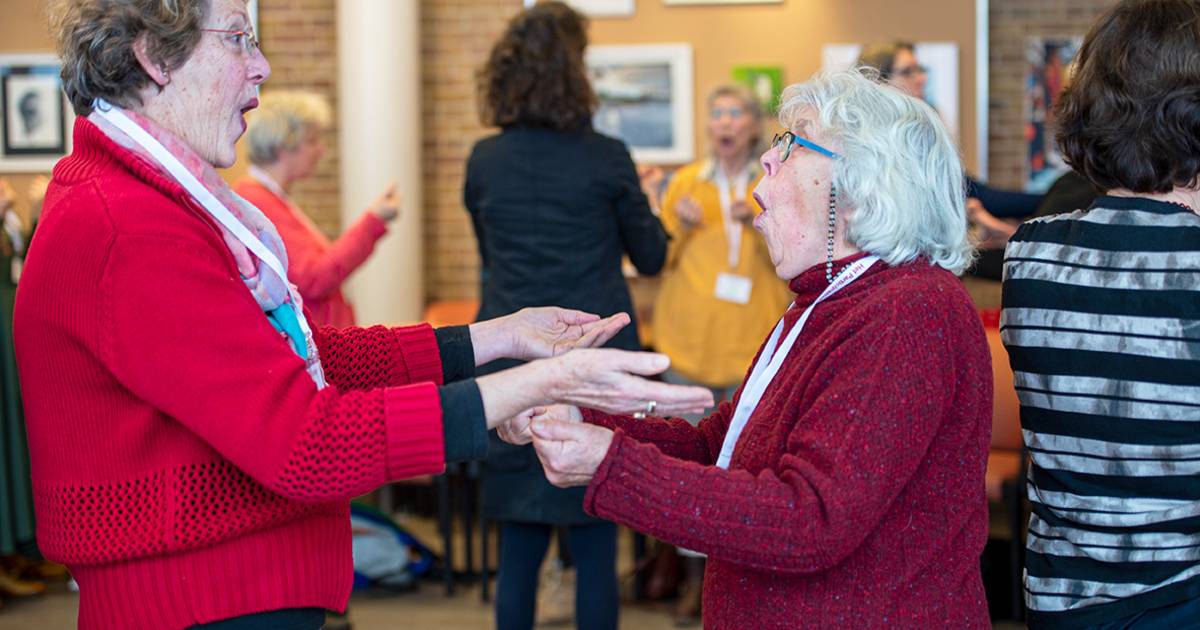 Theater De Leest start dementievriendelijk koor: samen zingen mét ...