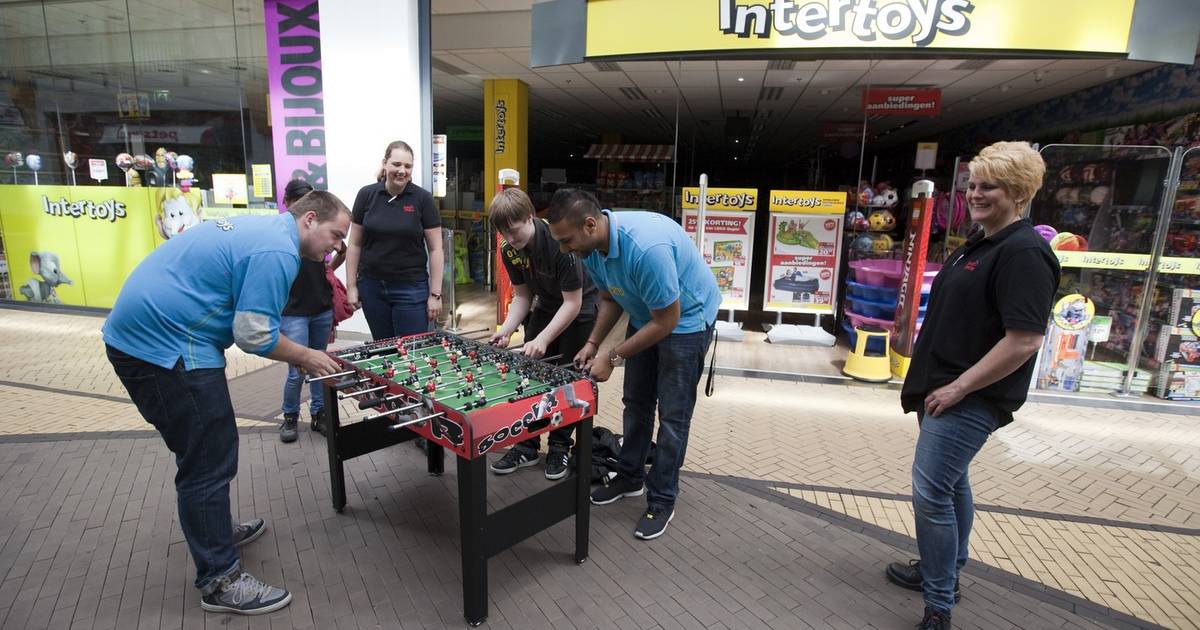Speelgoedwinkels Bart Smit en Toys XL worden Intertoys | Economie | AD.nl