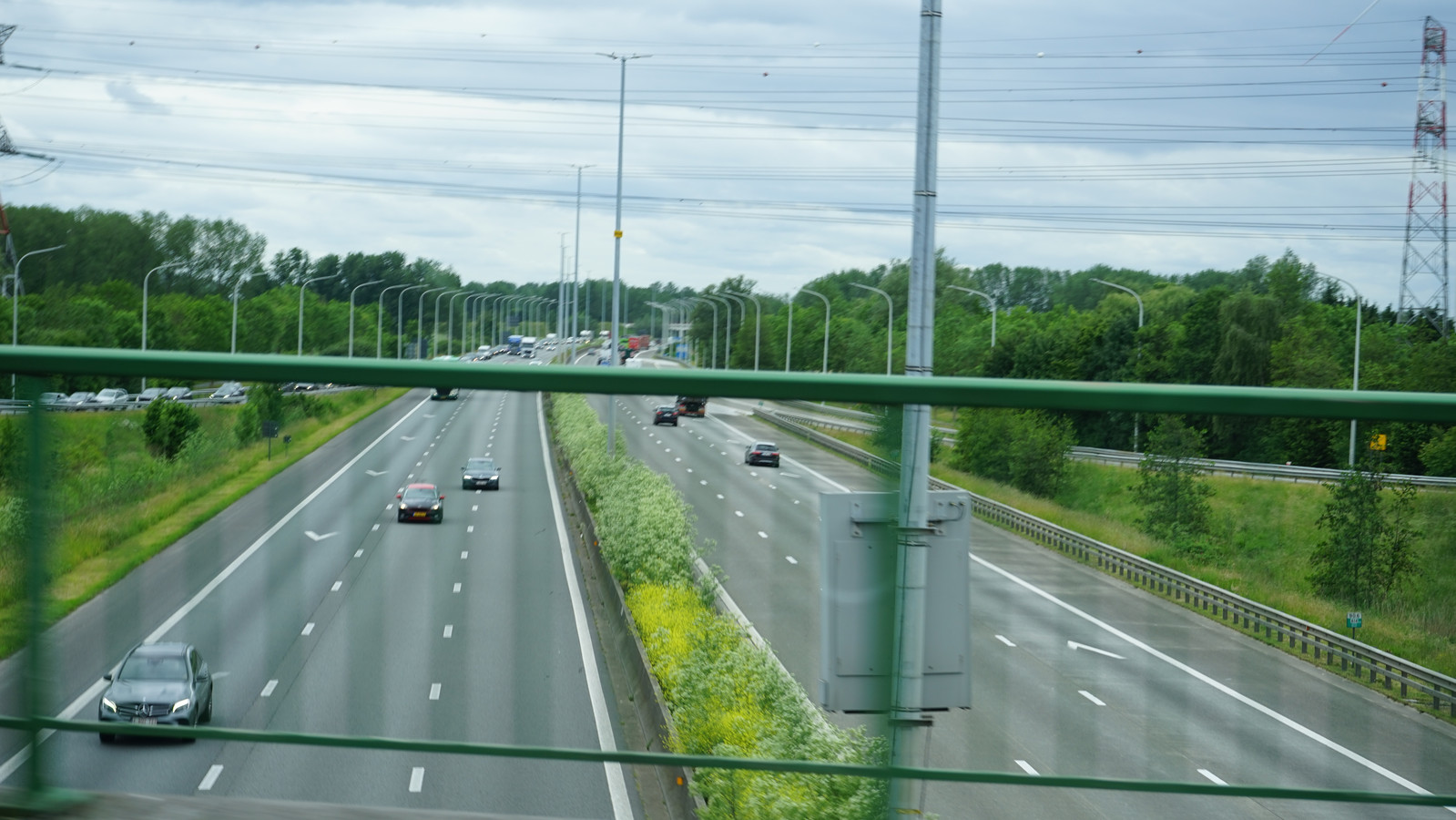Aanschuiven op pechstrook van E17 afrit Haasdonk: “Dit is ...