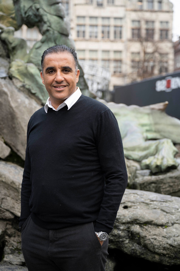 Karim Bachar (Vooruit) drie jaar langer schepen: “Er zijn kansen. Maar ...