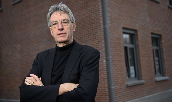Microbioloog Goossens: “Zelftesten niet 100 procent betrouwbaar, niet ...