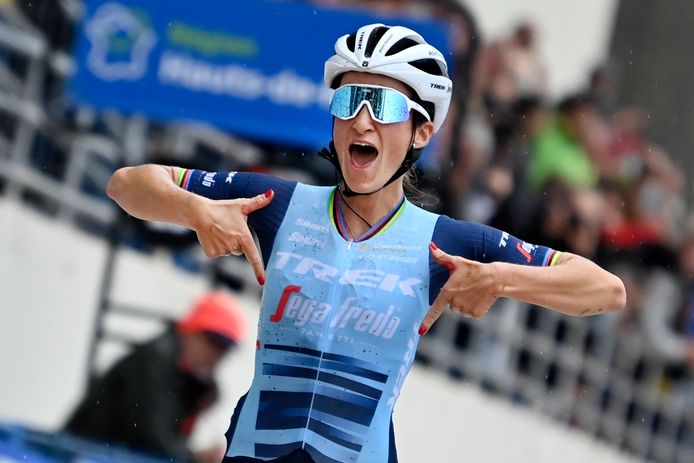 La Britannique Elizabeth Deignan remporte le premier Paris-Roubaix ...
