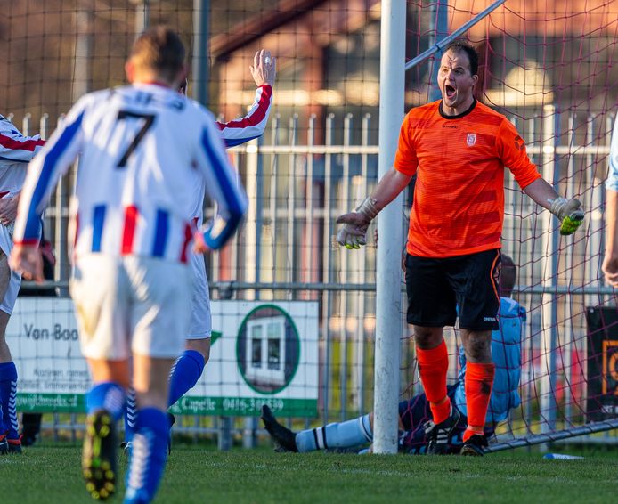 NEO'25-doelman Kevin Akkermans sta-in-de-weg voor NOAD'32, BLC pakt ...
