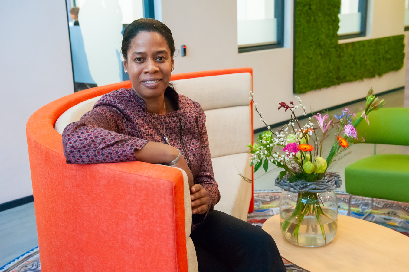 Merlien was als kind dakloos, nu is ze de baas over sociale ...