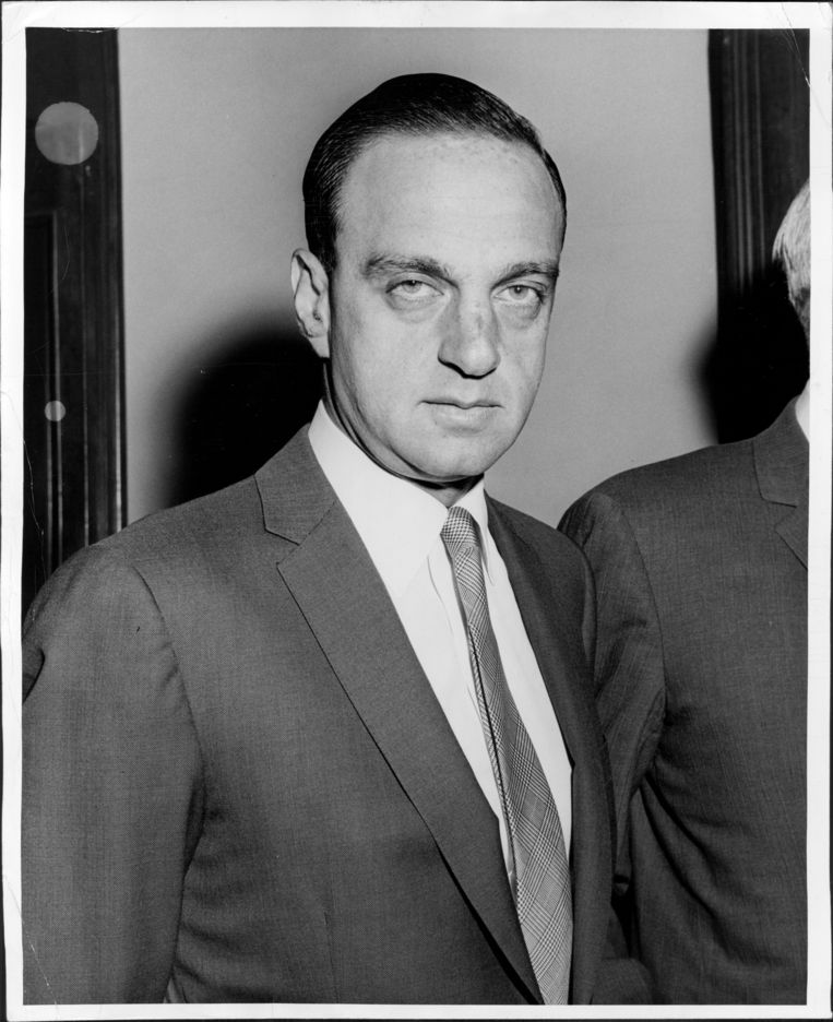 Gemeen, gevaarlijk en gewetenloos: Trumps leermeester Cohn was ...