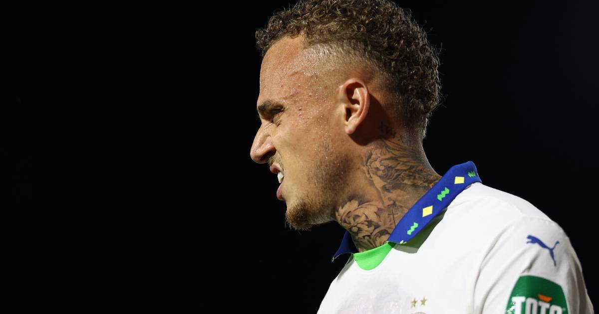 Noa Lang zegt sorry voor gedrag na wissel in Almere: ‘Hij dacht dat hij ...