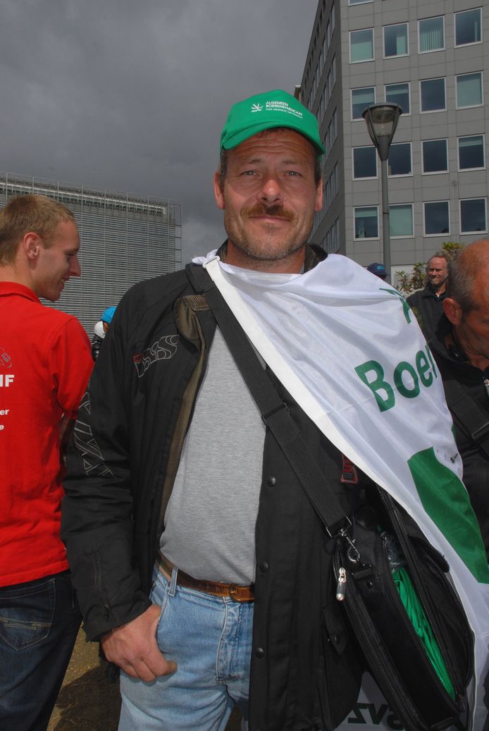 Peter Van de Vel: "Ook fair trade voor Europese boeren" | Brussel | hln.be