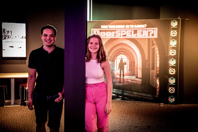 Jasmijn debuteert met eigen bioscoopfilm over groepsdruk: ‘Iedereen wil ...