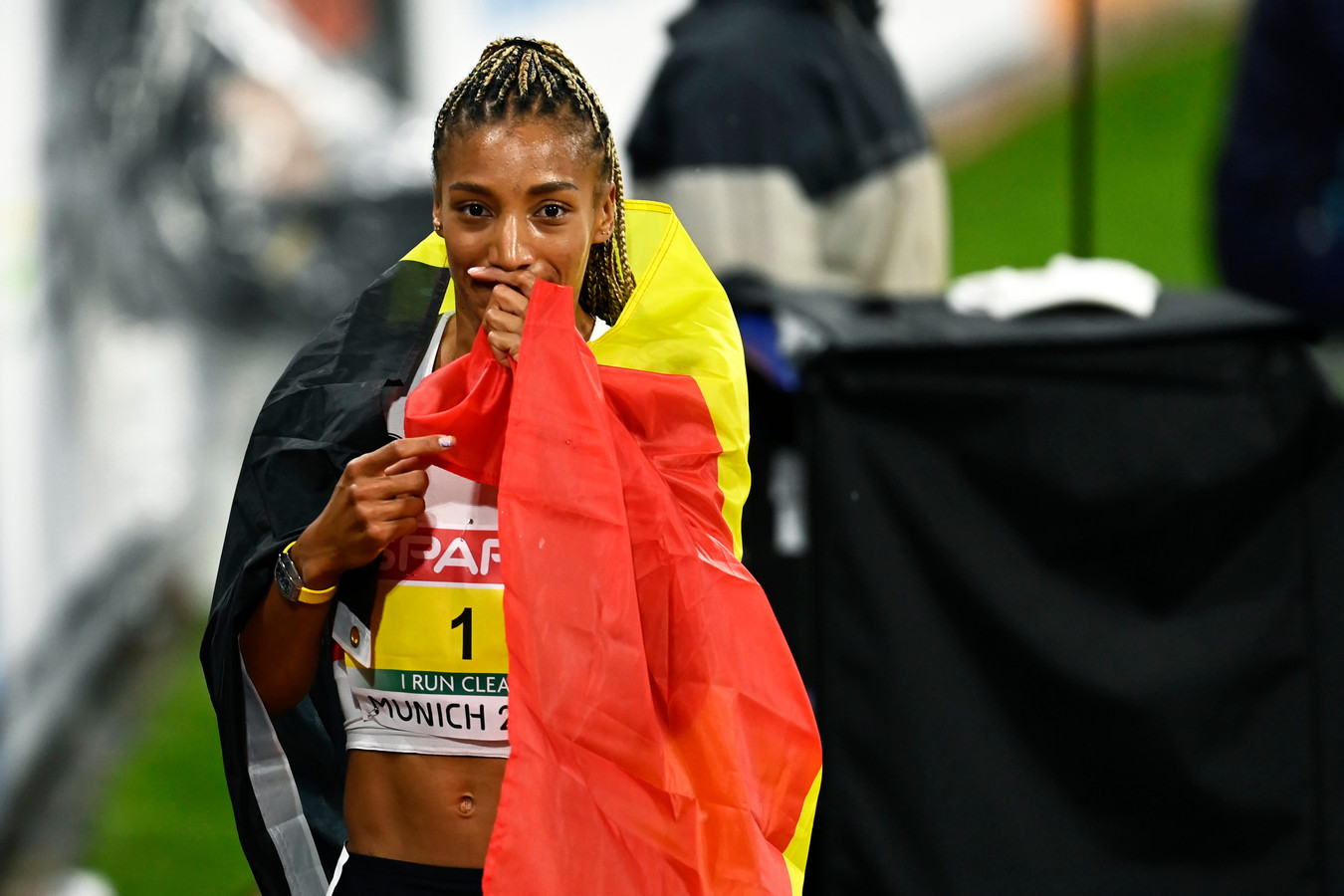 Het gouden jaar van Queen Nafi: primus op Spelen, wereld- én Europees ...