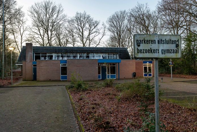 Komt hier het eerste dorpshuis in de gemeente Staphorst? Als het aan ...