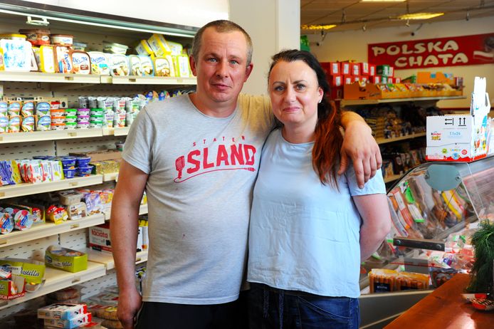 Poolse winkel verhuist naar overkant Vlissingse Scheldestraat ...