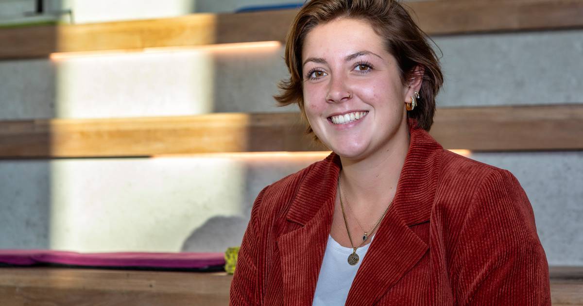 Theatermaker Merel reikt anderen de helpende hand: ‘Mensen moeten hun ...