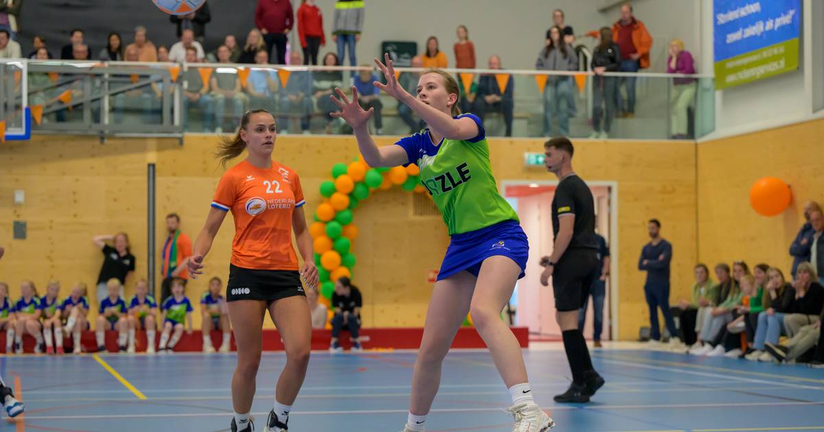 Volle bak in Zeewolde als regioteam het opneemt tegen TeamNL: ‘Reclame ...