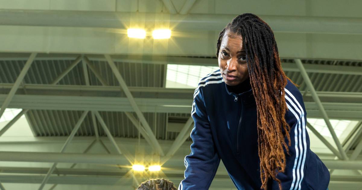 Carole Bam, Mama Cheetah van de 4x400m aflossingsploeg: “Als vrouw, en ...
