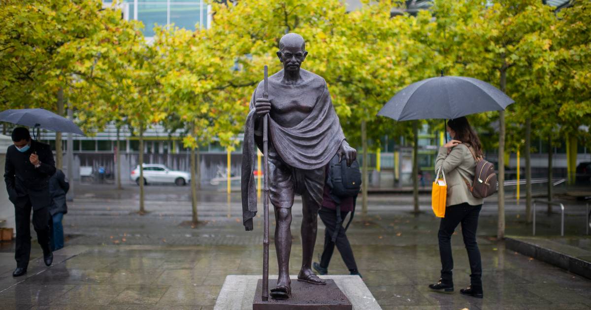Antwerpen krijgt standbeeld van Gandhi cadeau van India: “Dit beeld in ...