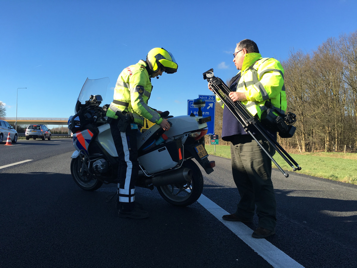 Meldkamer stopt met persalarmeringen, tot frustratie van Twentse 112 ...