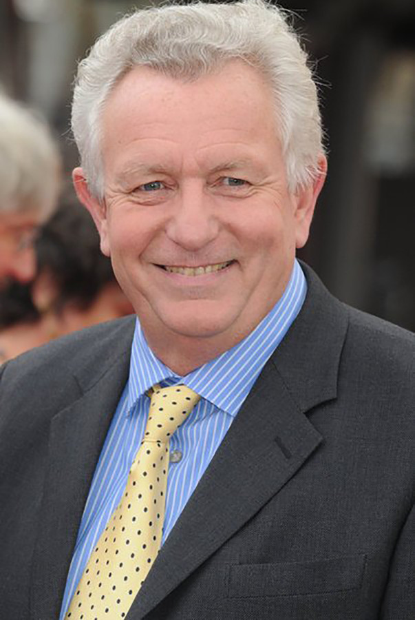 Cineast Keith Scholey leefde in wildernis voor 'Bears' | Foto | AD.nl